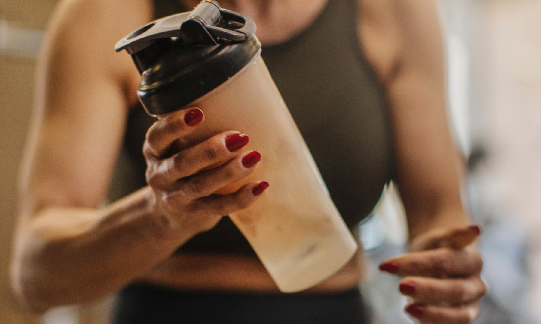 14 Key Benefits of Protein Powder for Women | Muscle Growth, Weight ...